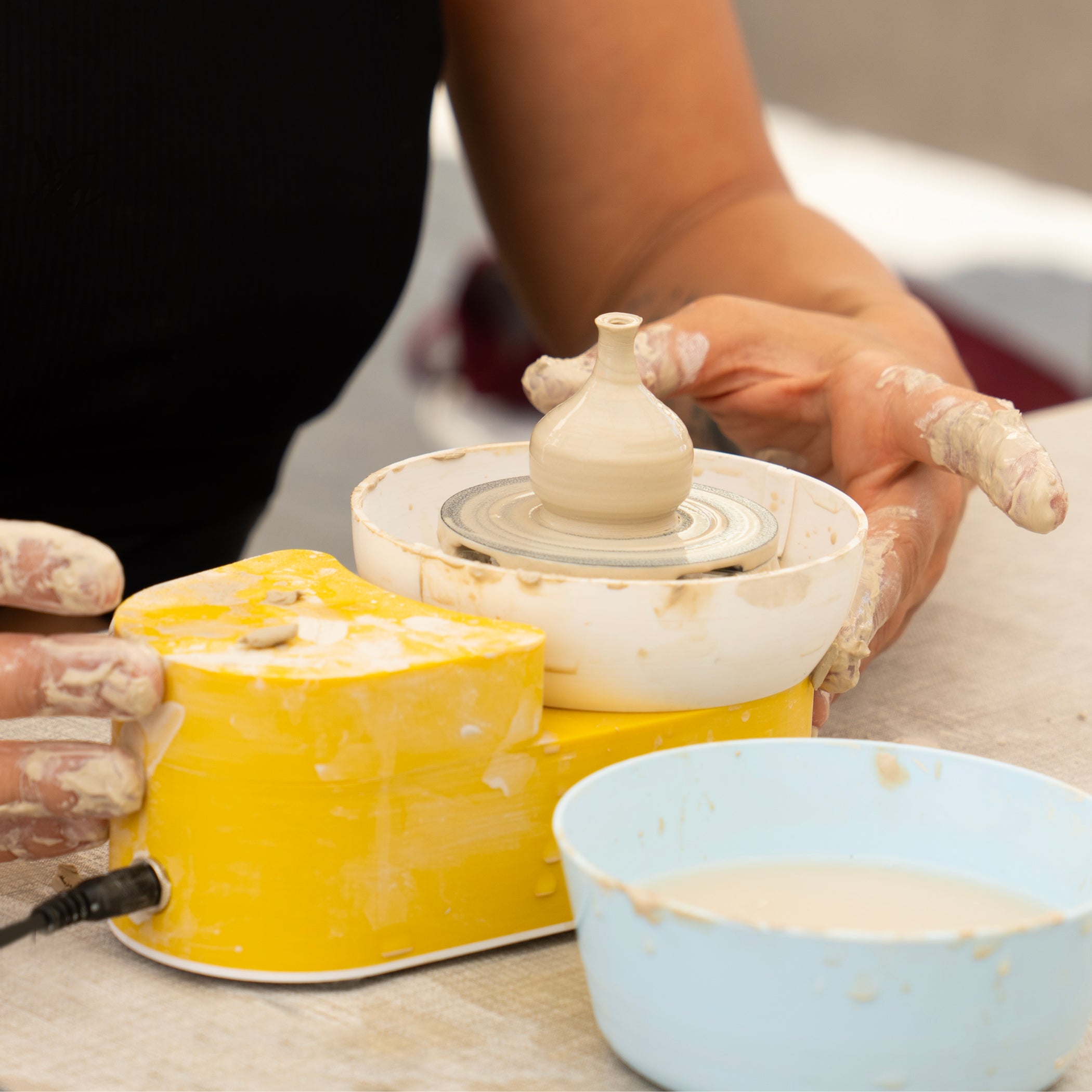 The Small Pottery Wheel – Small Ceramics